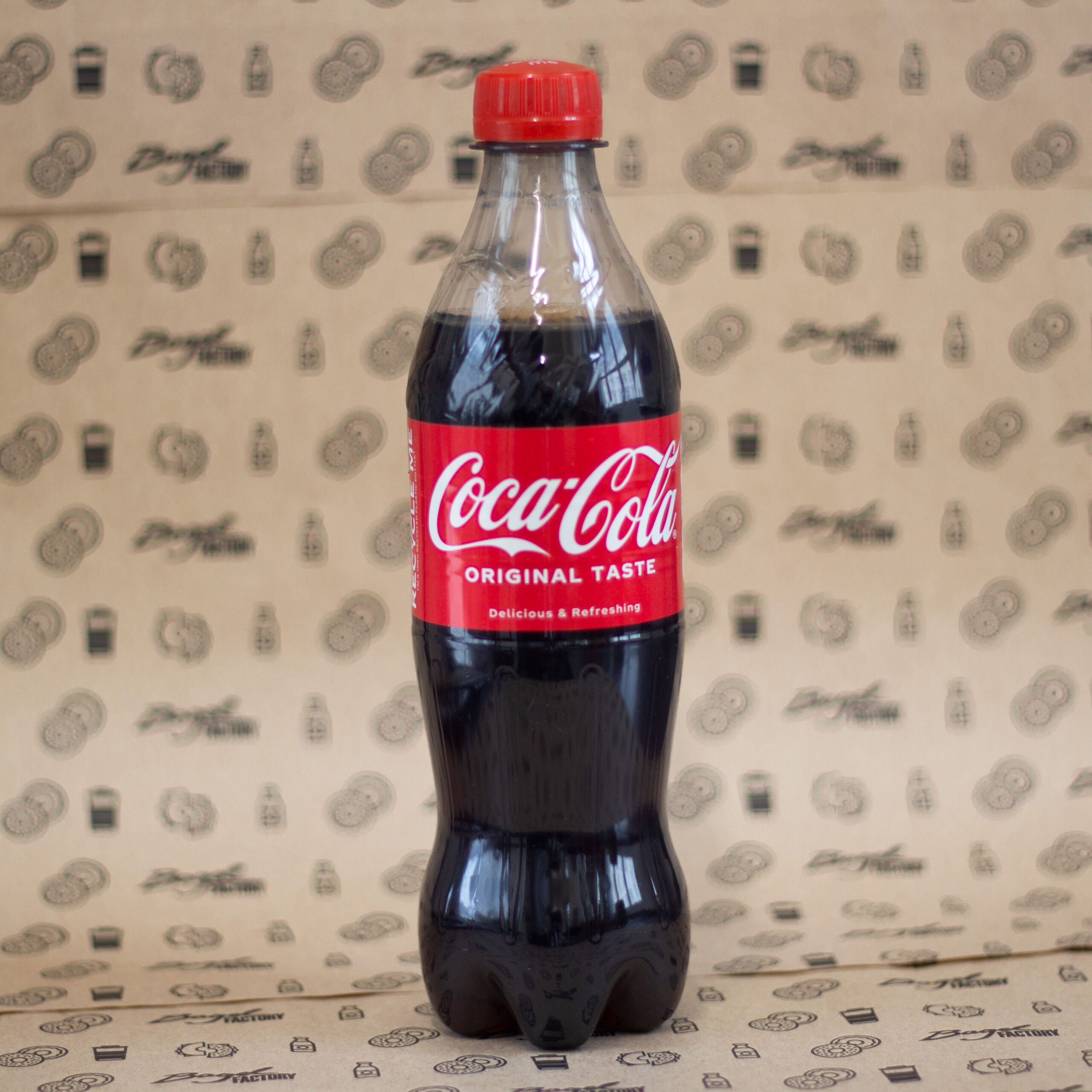 Coke-500 ml – Maple Leaf Pizza